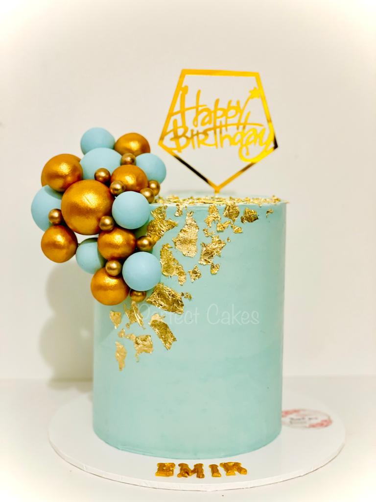 Golden Deluxe Cake – Perfect Cakes Perth